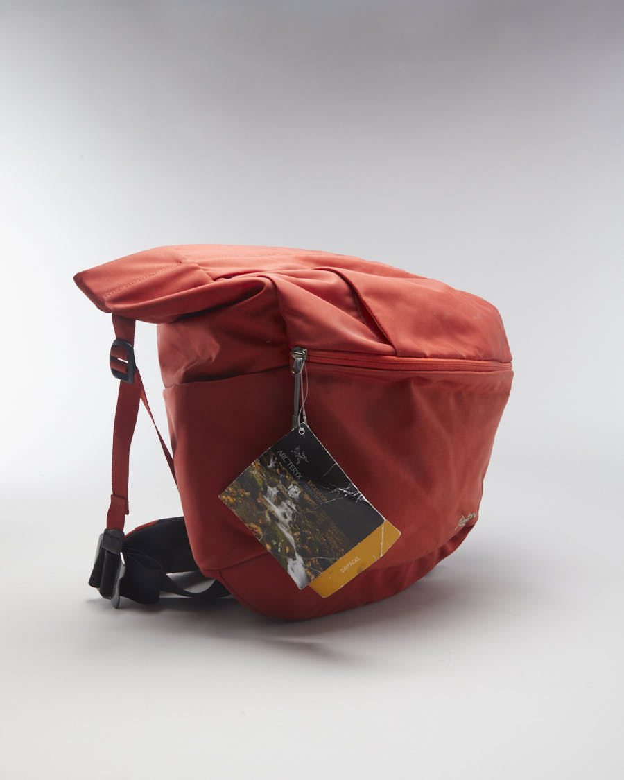Arc'teryx Mistral 16 Red Side Bag Deadstock With Tags - One Size – Rokit