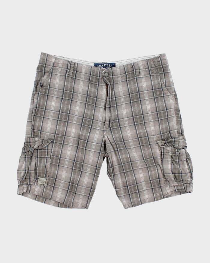 Levi's Check Cargo Shorts - W42 – Rokit