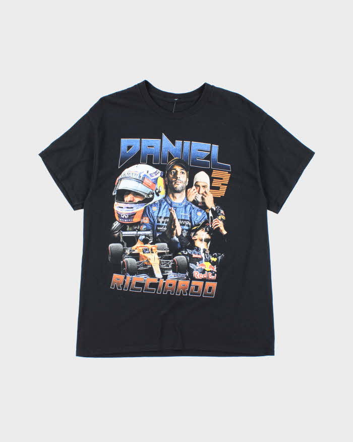 Daniel Ricciardo Red Bull Racing F1 Graphic T-Shirt - M – Rokit
