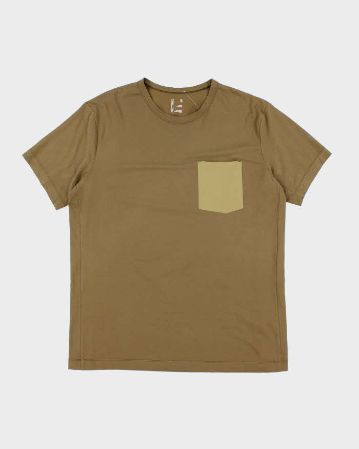 Vintage Arc'teryx Lightweight Pocket T-Shirt - XL – Rokit