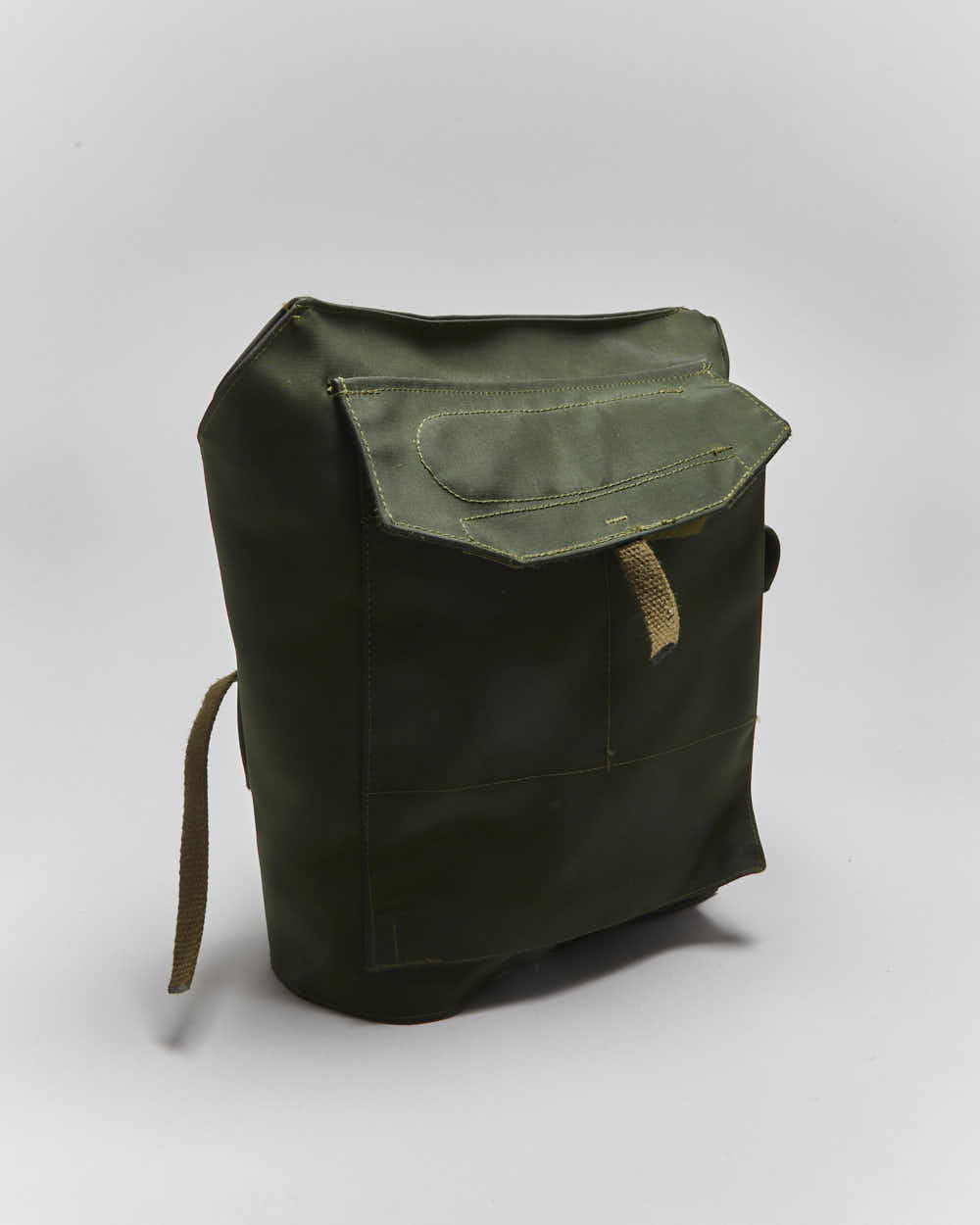 90s Vintage Canadian Army C4 NBC Gas Mask Bag – Rokit