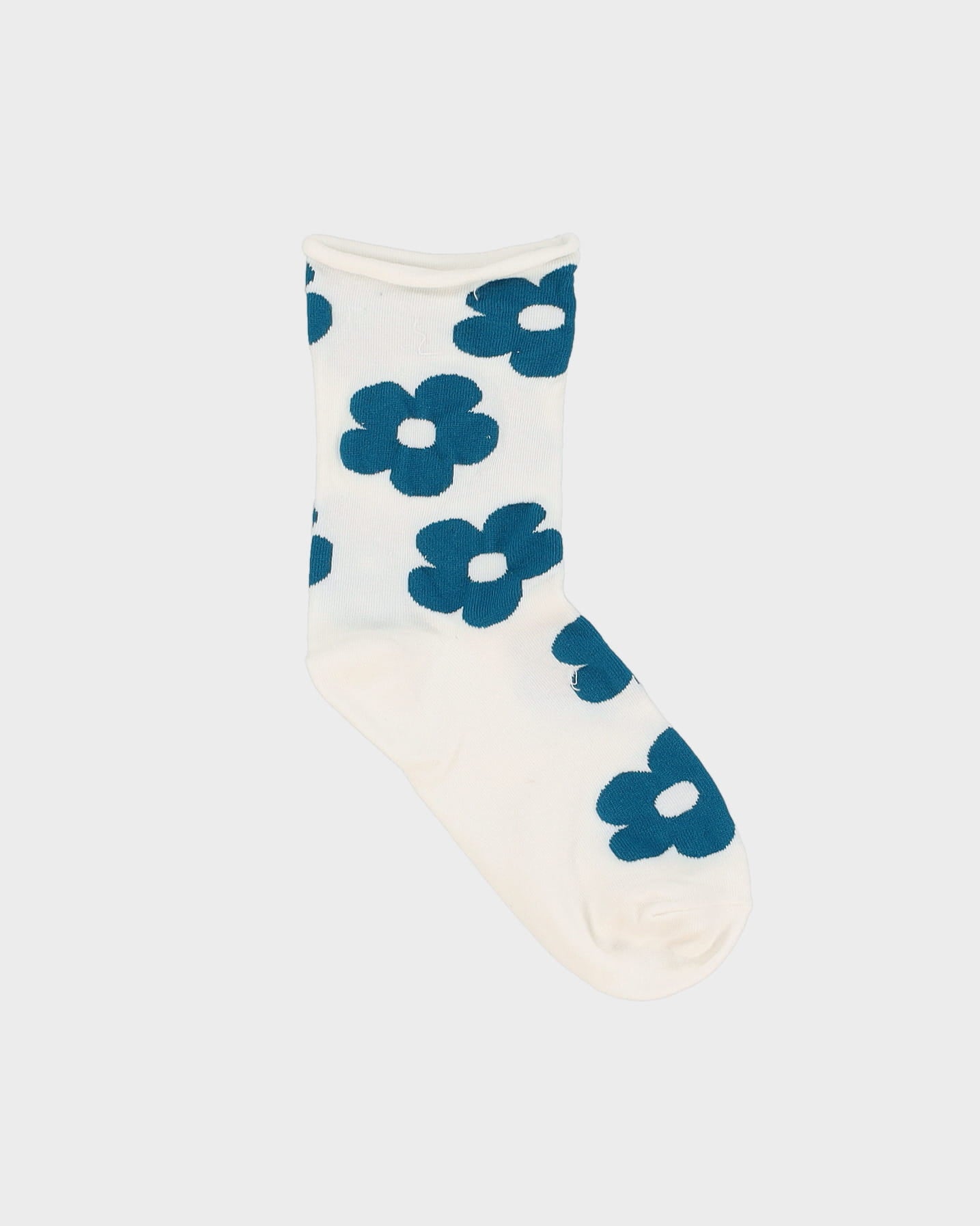 White / Blue Floral Patterned Socks – Rokit